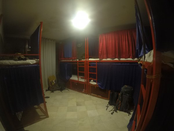 【デリー宿】”HOG Hostel”の宿泊レビュー！治安良き、閑静な住宅街！ - けんたのぶろぐ